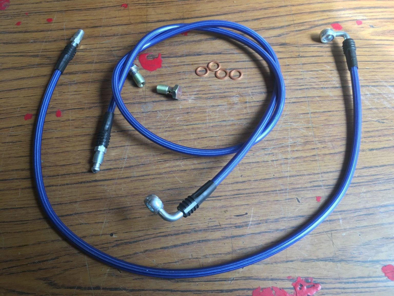 Land Rover rear axle brake hoses stainless braid BLUE – LLama 4×4